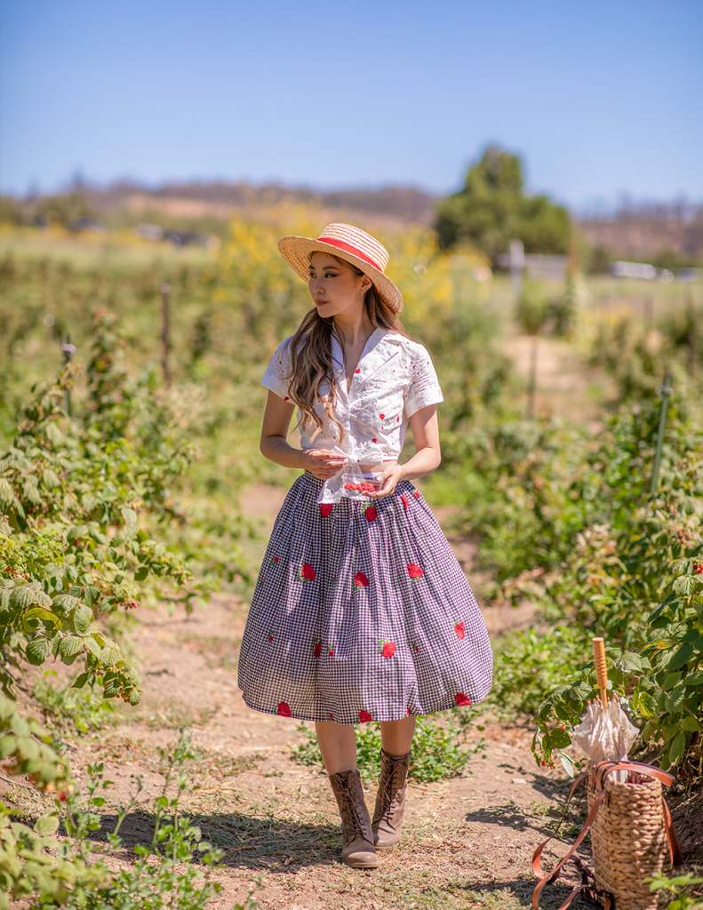 Pick this Outfit for your Raspberry Picking Adventures! – Leanne Choi
